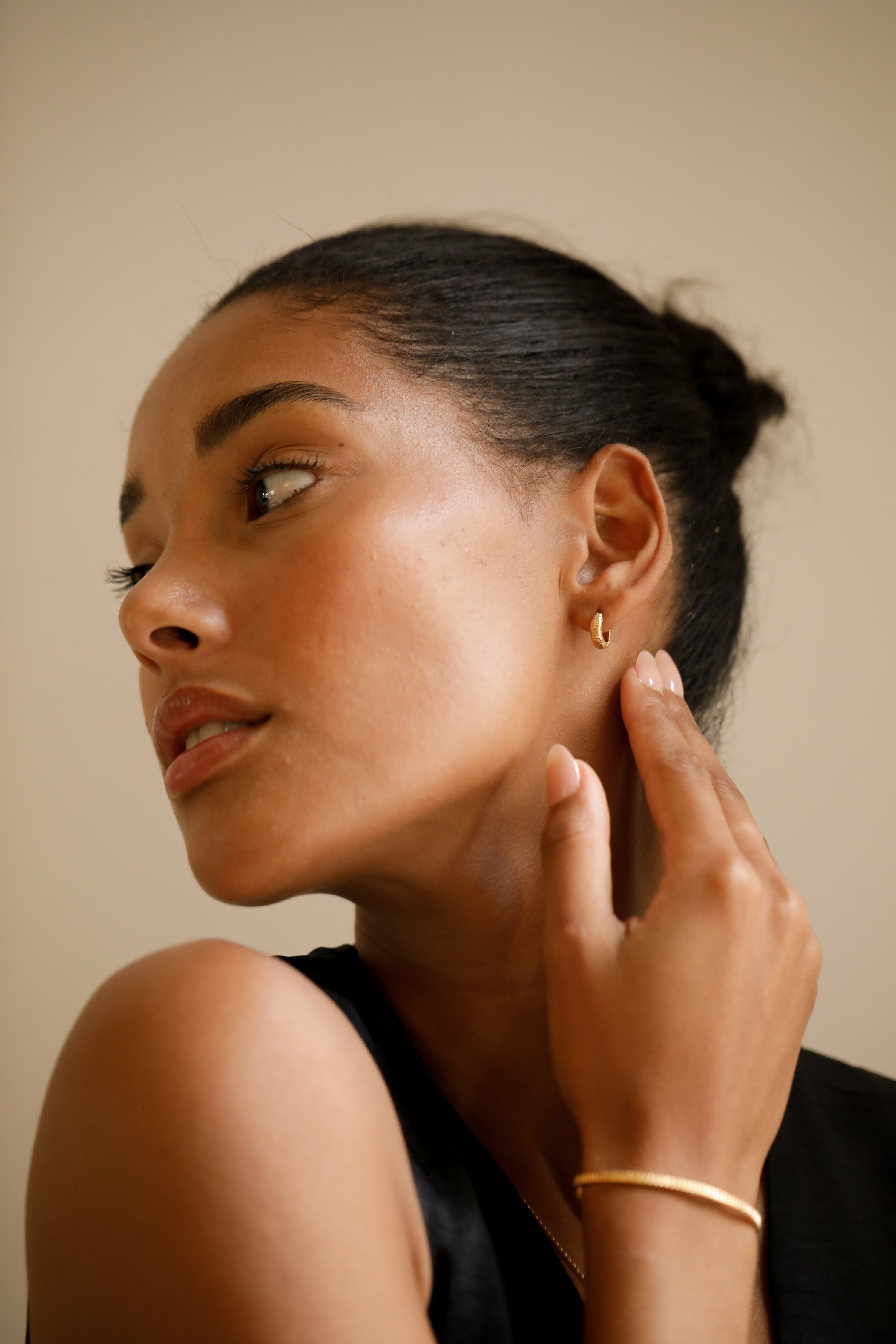 Sand Mini Huggies – By Glaze